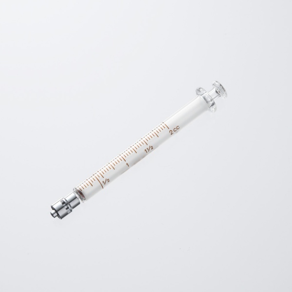 - TGK - 東京硝子器械 TryWinZ / VAN 白硬注射筒 中口 2mL ロック先 微量用 classI 00211011