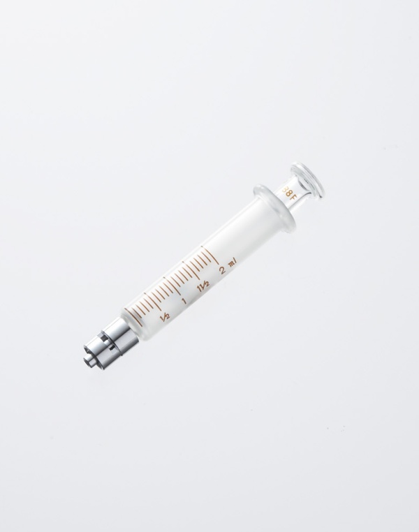 - TGK - 東京硝子器械 TryWinZ / VAN 白硬注射筒 中口 2mL ロック先 classI 00211002